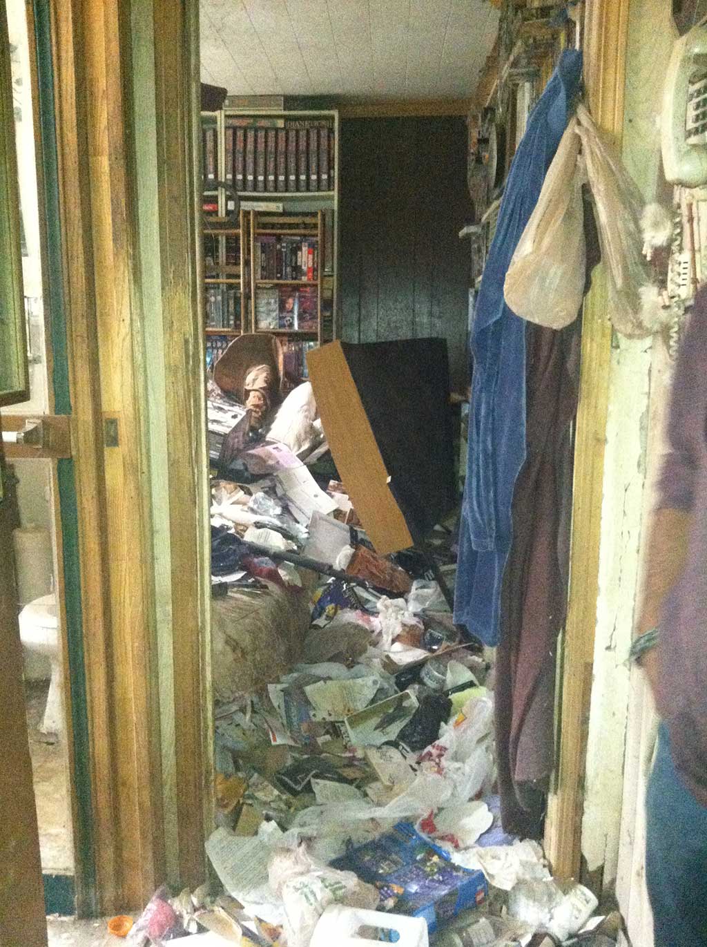 Hoarding Houses We Buy and How it Works – Hoarder Homes